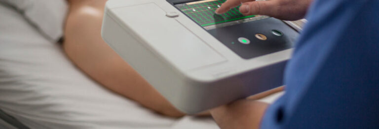 Kompakter 12 Kanal EKG Schreiber TC10 von Philips | Reavita AG ...